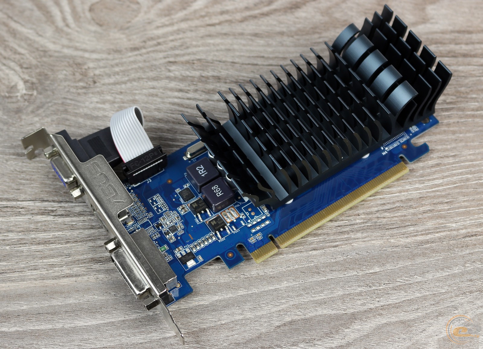  ASUS GeForce 210 210 SL TC1GD3 L 1 GECID